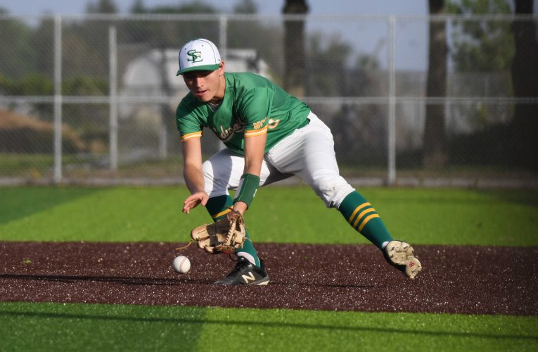 Gaels knock off Newell-Fonda | News, Sports, Jobs - Messenger News